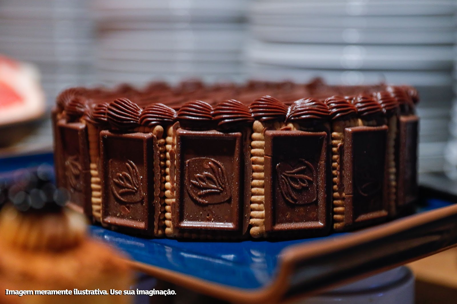 Torta de Choco Biscuit é sobremesa fácil para o fim de semana